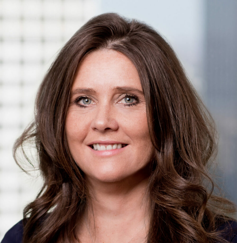 Leaders of Influence: 2022 Thriving in Their 40s – Jane Hinton - Los ...