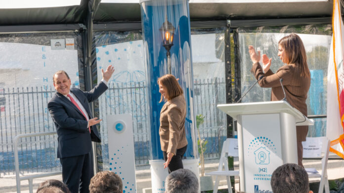 SoCal Gas Unveils Hydrogen-Powered Microgrid - Los Angeles Business Journal