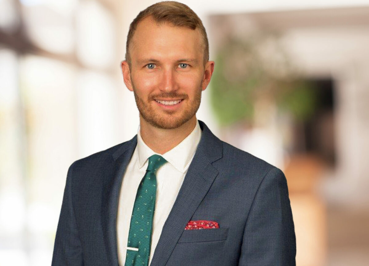 Leaders of Influence: Thriving in Their 40s 2023 – Justin Goodwin - Los ...