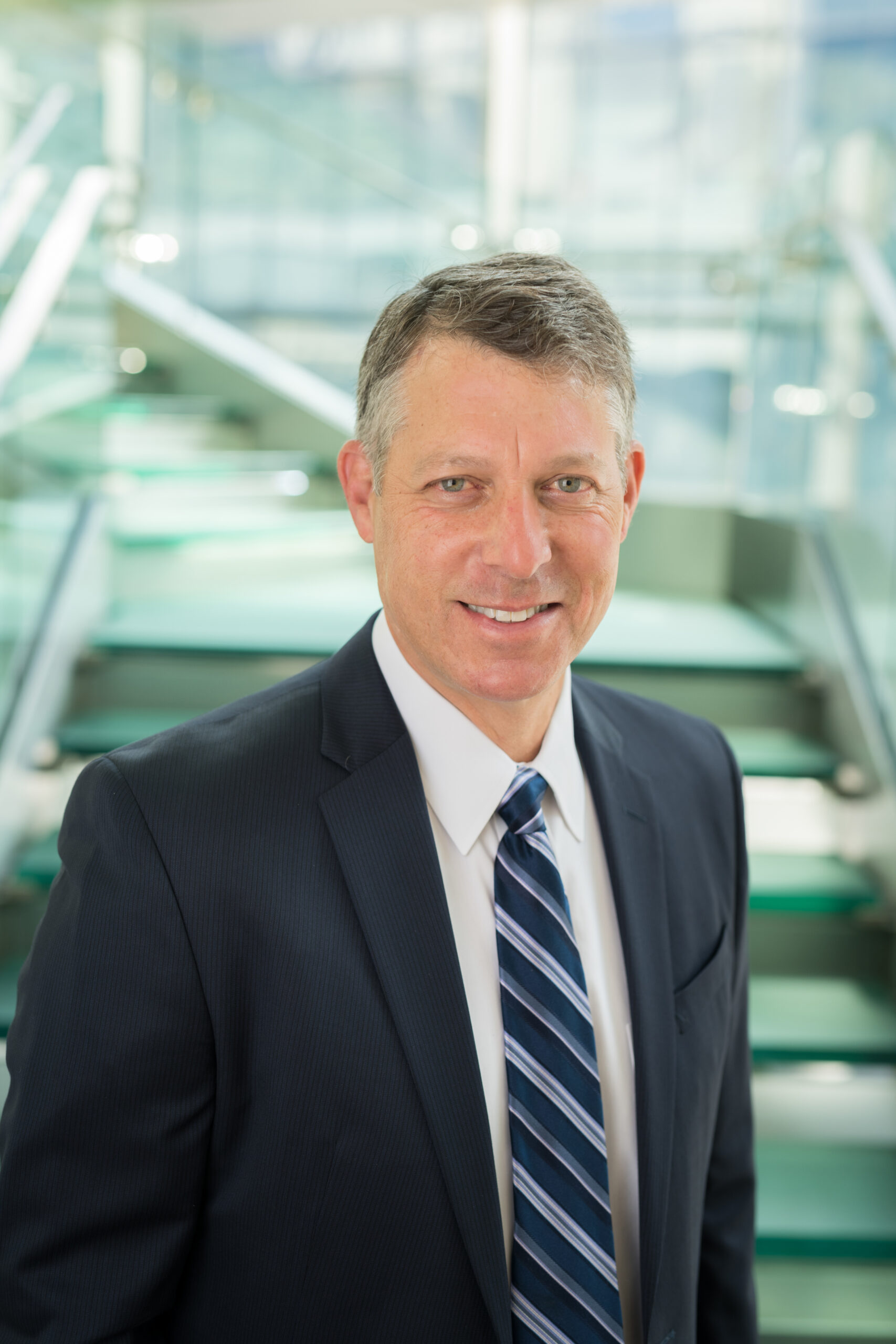 Leaders of Influence: Commercial Real Estate Brokers 2024 – Lee Shapiro