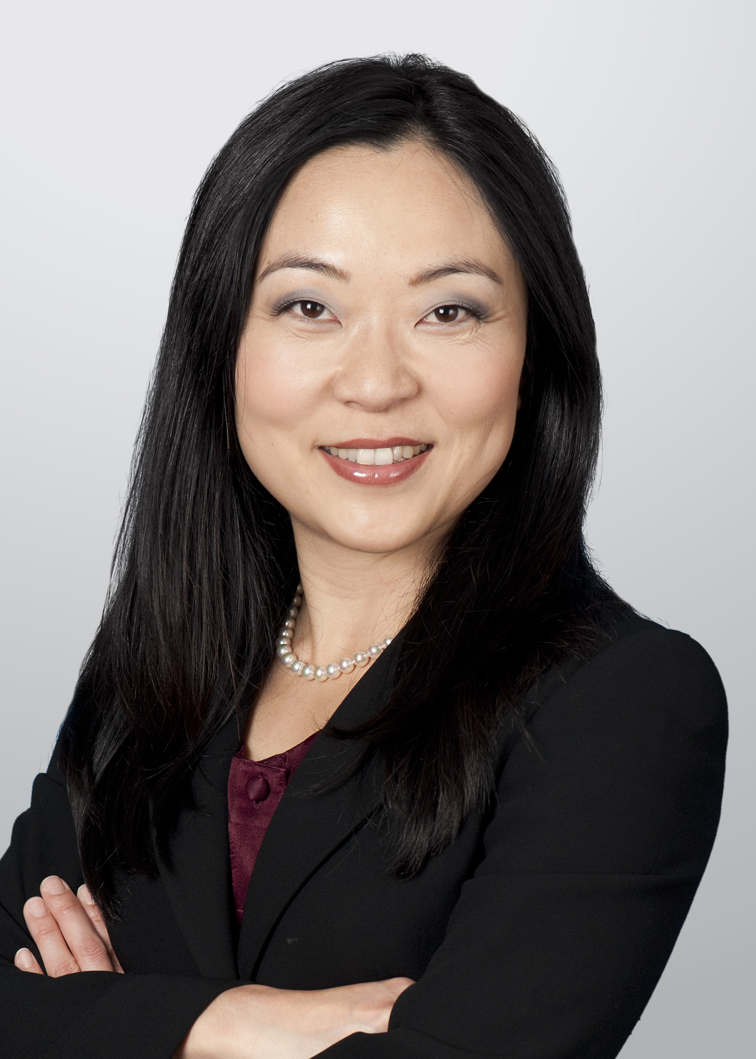 2024 Leaders of Influence: Thriving in Their 40s – Vivian Thoreen